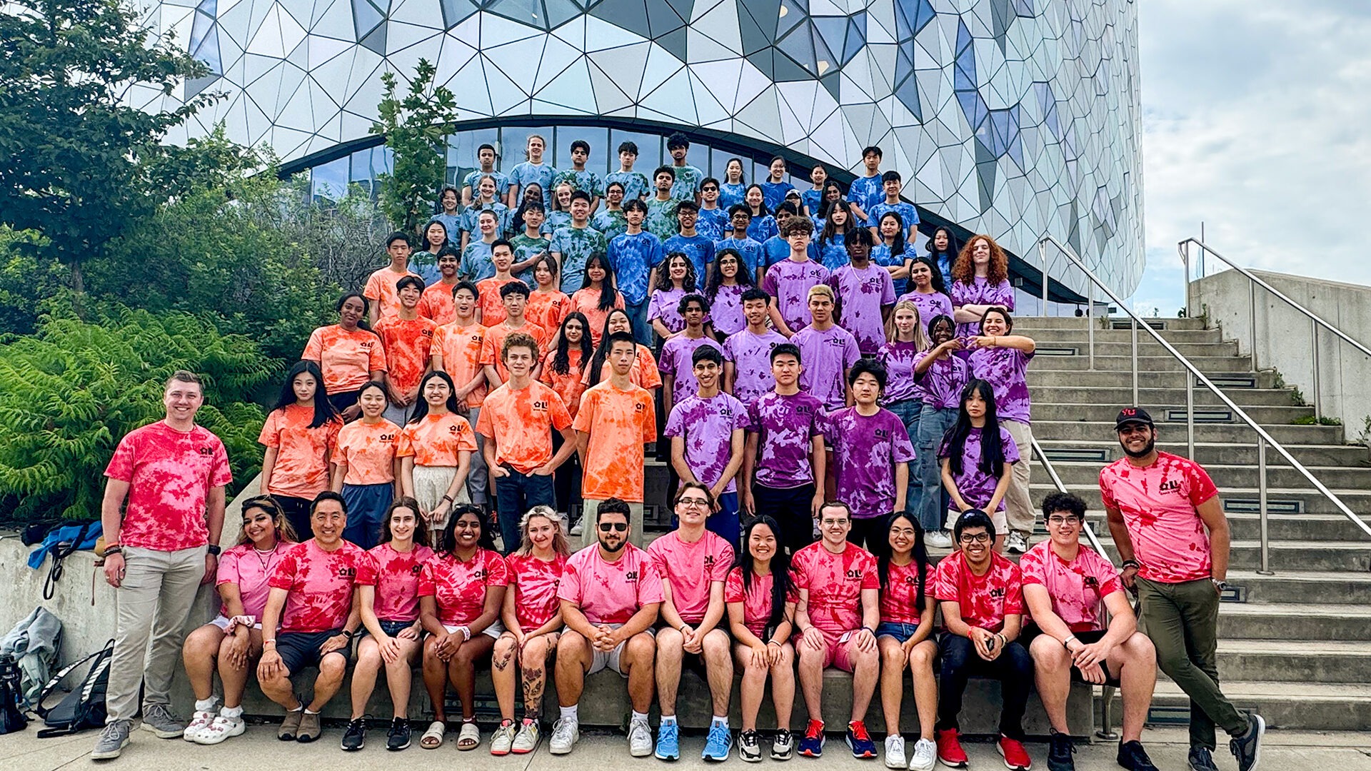 Live-in - Shad Canada